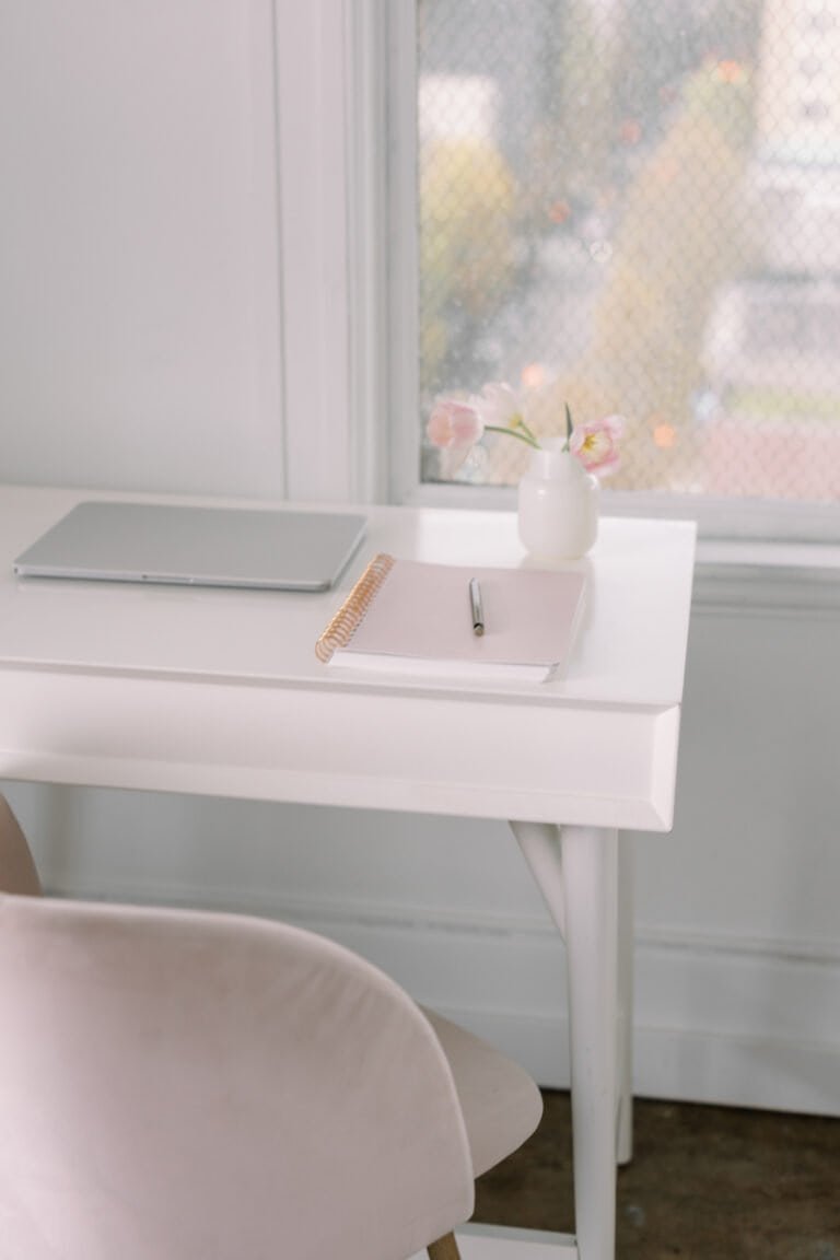18 Inspiring Corner Desk Ideas for Your Home Office - Work Well Remote