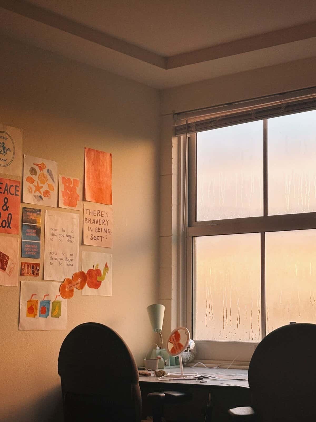 35 Cute and Creative Dorm Desk Ideas - Work Well Remote