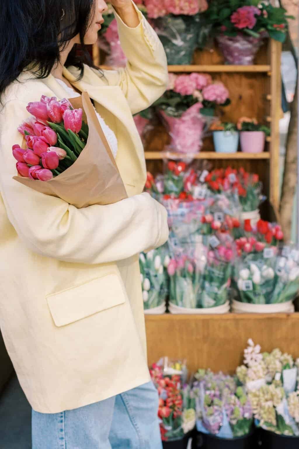25 Cute Spring Work Outfits For Women - Work Well Remote